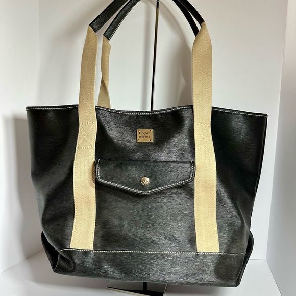 Dooney & Bourke | Bags | Dooney Bourke Black Tan Tote Bag Spacious ...